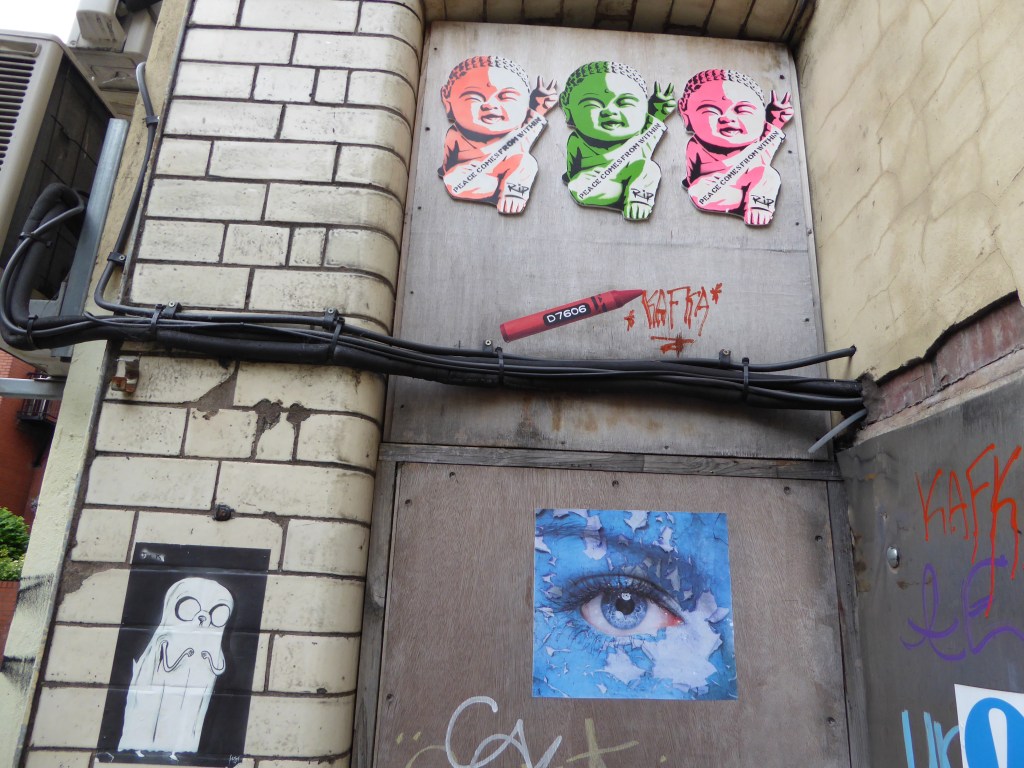 Manchester Street Art & Stuff part 7 – Vamp It Up